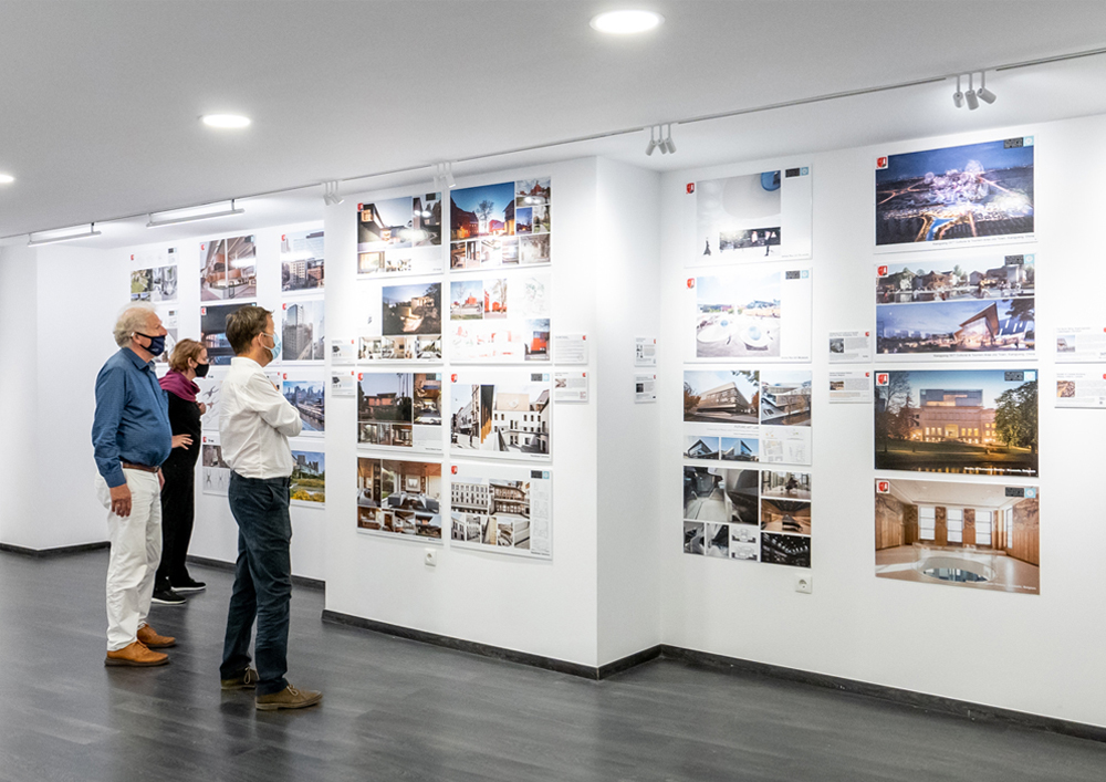International Architecture Awards exhibition "The City and the World ...